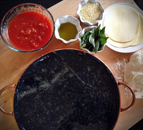 Good old fashioned cheese pizza and my new Soapstone Pizza Pan - Cheftini