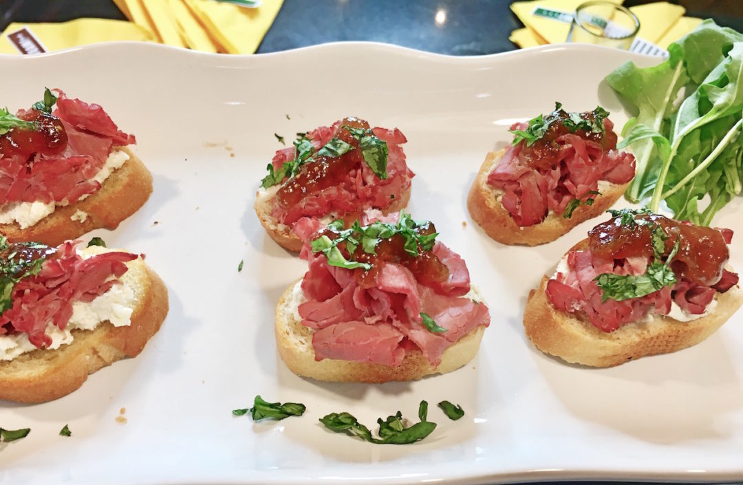 Roast Beef Fig Jam Crostini - Cheftini